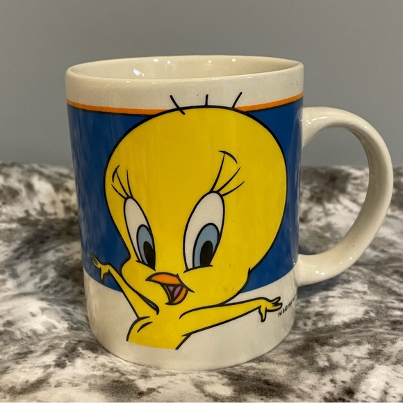 Warner Bros. | Kitchen | Looney Tunes Vintage Tweety Bird Teacoffee ...